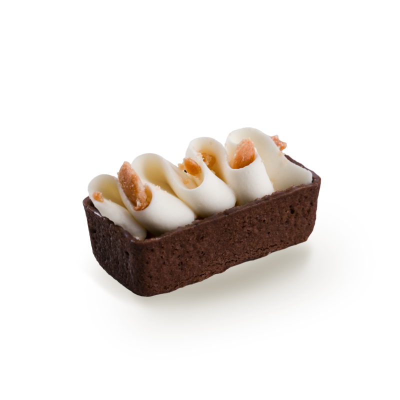Tarts with chocolate mousse, peanut & caramel | HUG Food Service